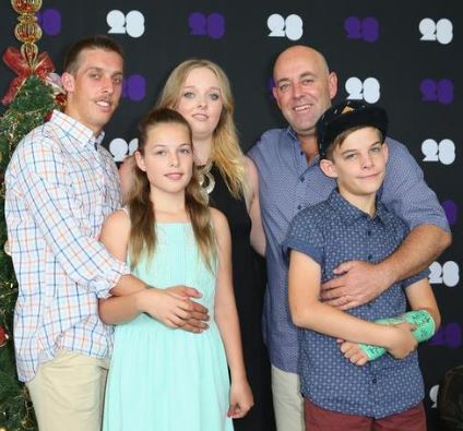 Nathan Lyon wife, family, bowling, 8 wickets, salary, wiki, and more